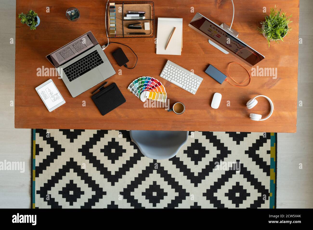 Layout work hi-res stock photography and images - Alamy