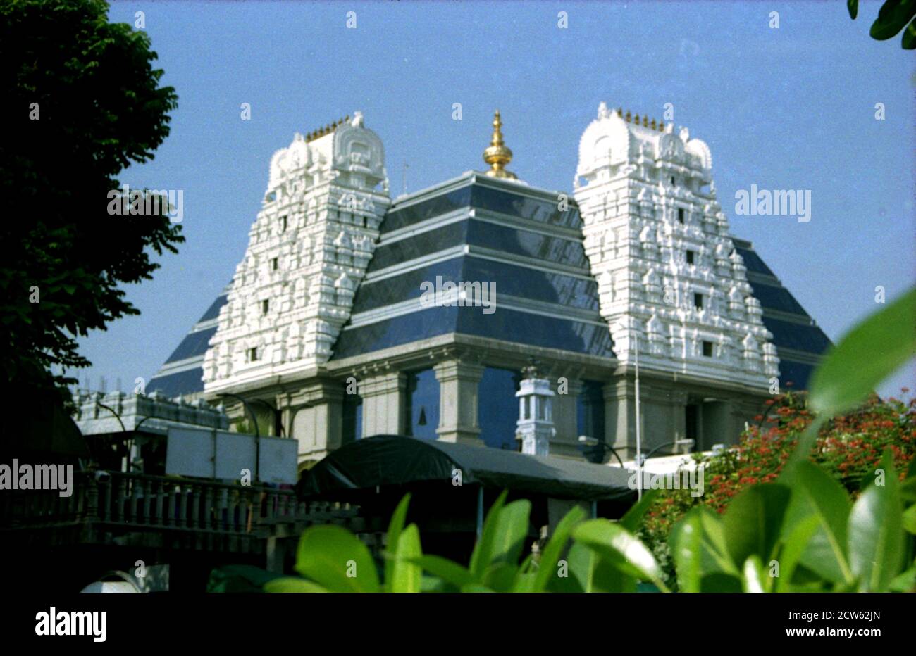 Iskcon temple bengaluru hi-res stock photography and images - Alamy