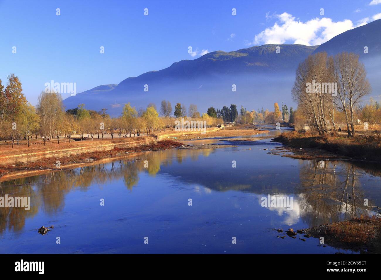 Yunnan Dali Shaxi Heihui River morning scene Stock Photo - Alamy