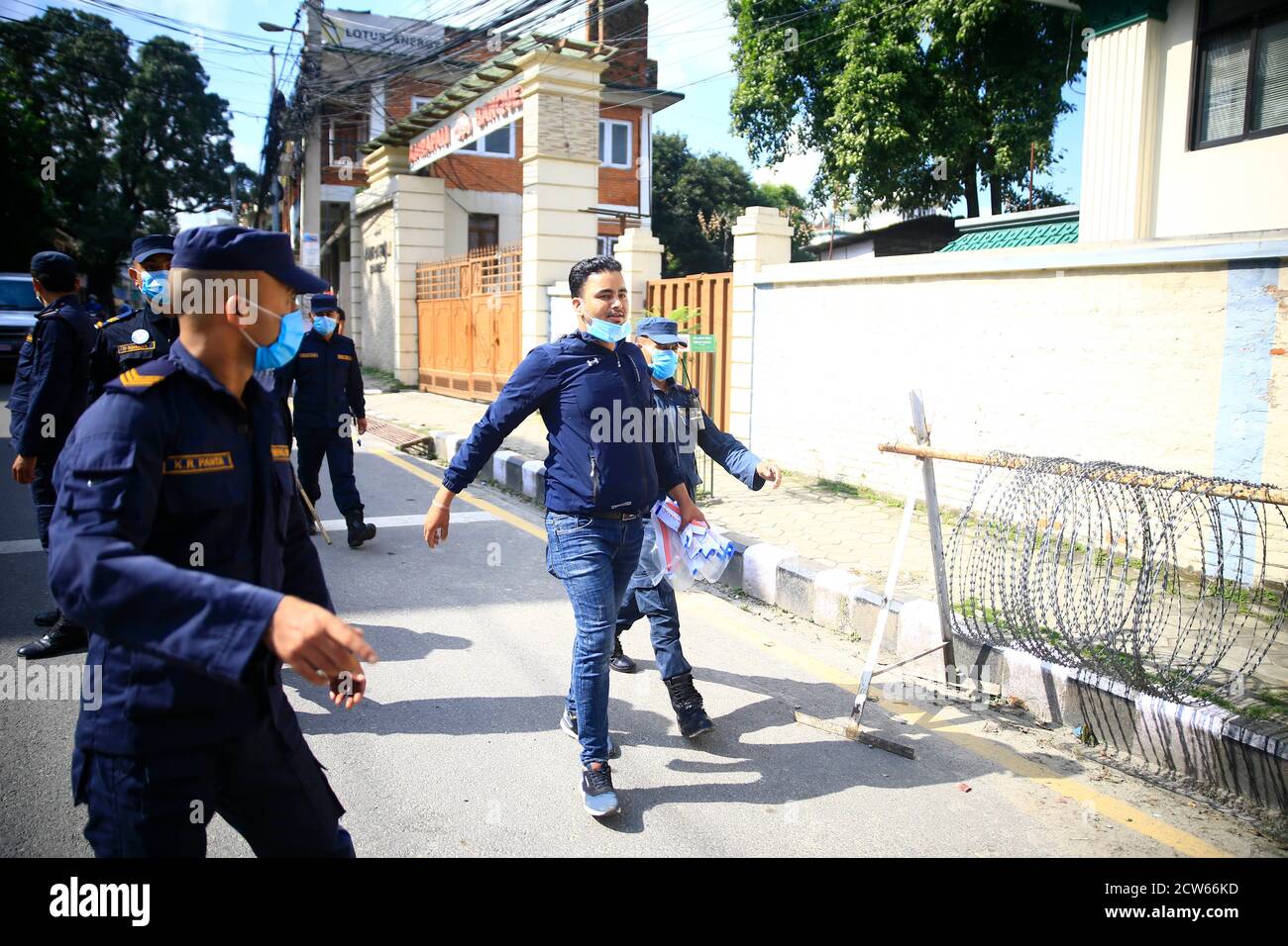 Kathmandu, Nepal. 28th Sep, 2020. Student Union agitating cadres ...