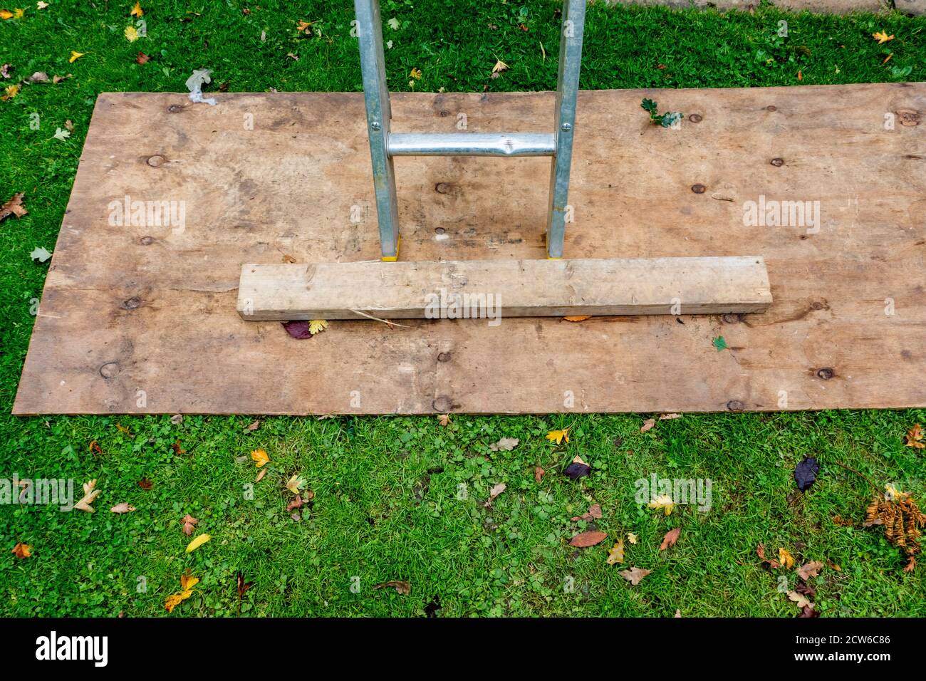 Load bearing floor hi-res stock photography and images - Alamy