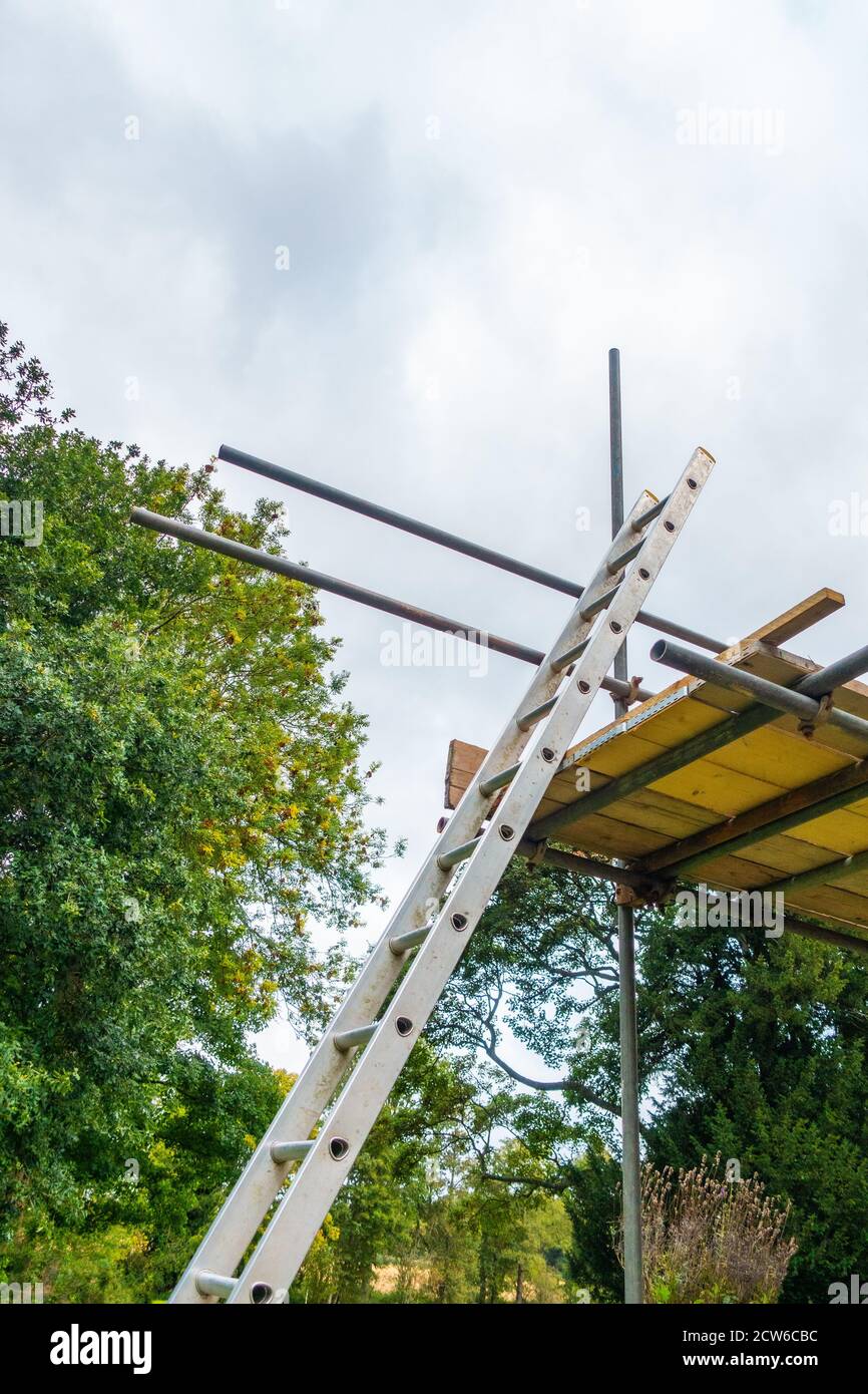 Safety scaffold scaffolding ladder hi-res stock photography and images ...