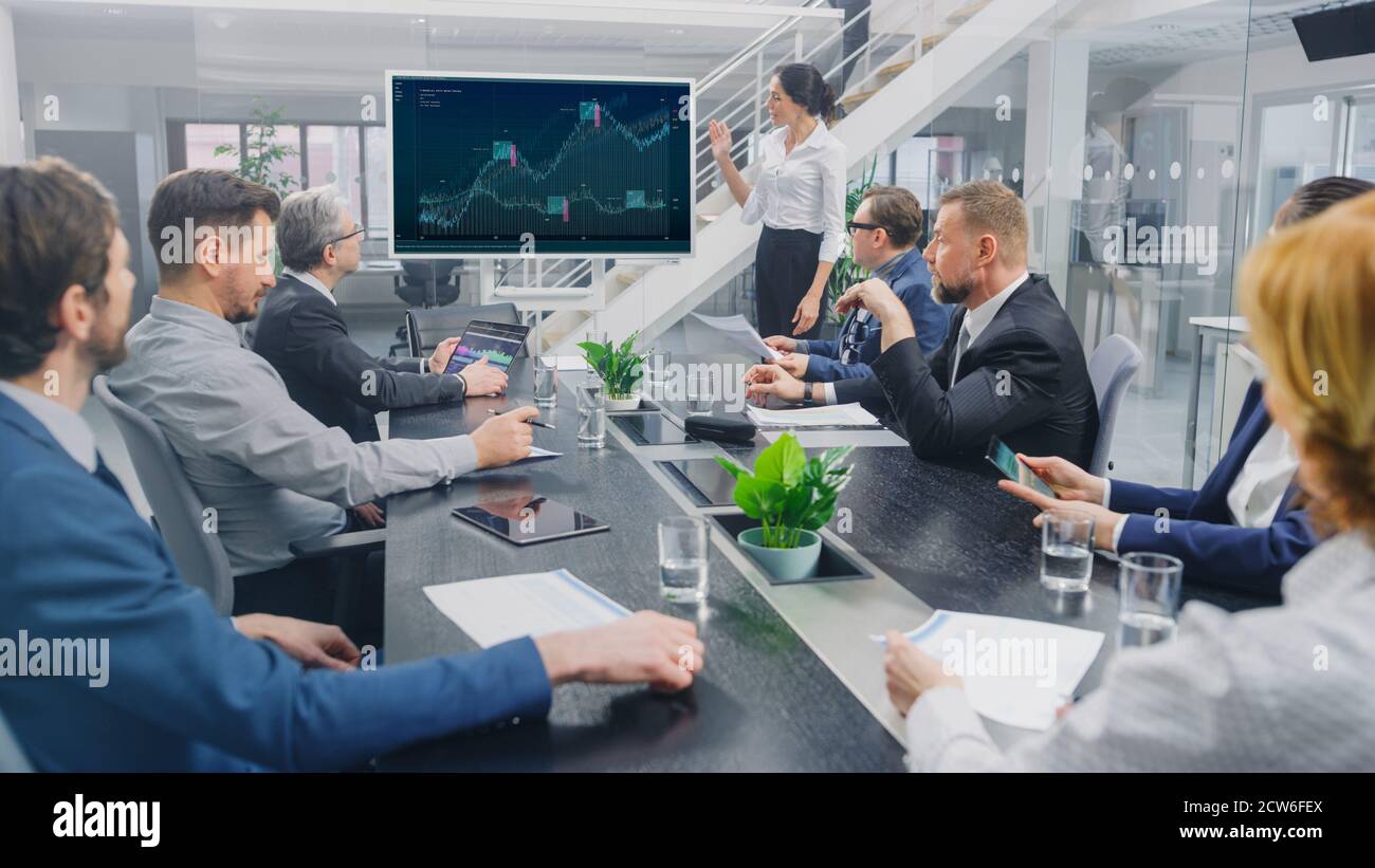 Analyse room hi-res stock photography and images - Alamy