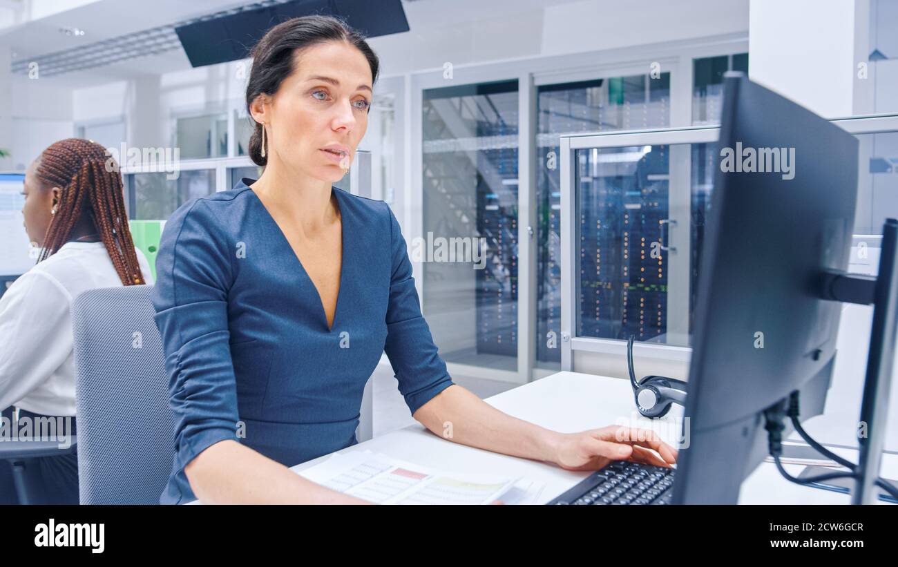 Shot busy office room hi-res stock photography and images - Alamy