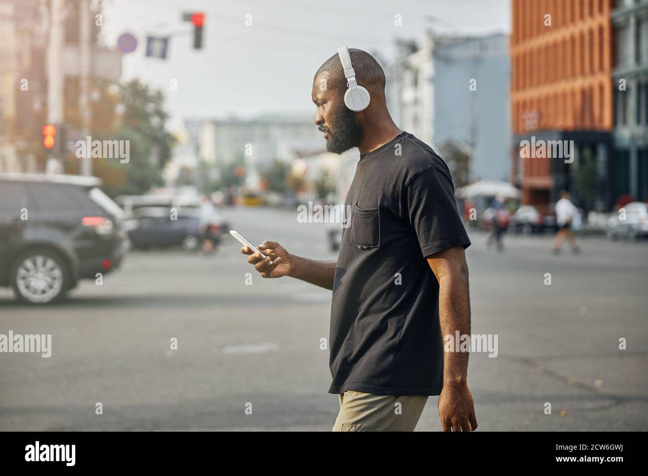 Walking With Headphones High Resolution Stock Photography and Images ...