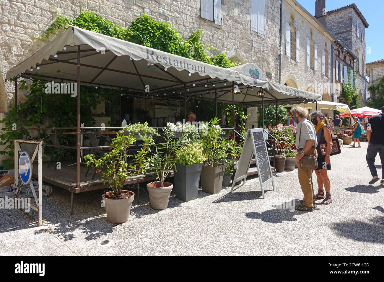 Monflanquin, France: July 2020; Restaurant with outside dining terrace ...