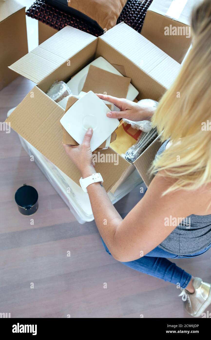 Unpacking box hi-res stock photography and images - Alamy