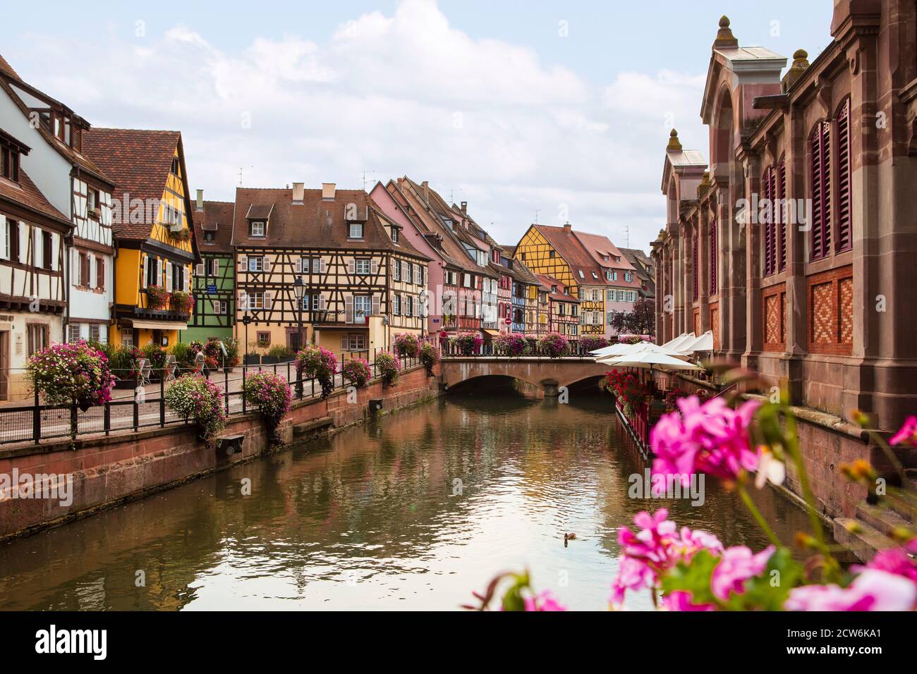 Canal bridge architecture hi-res stock photography and images - Alamy