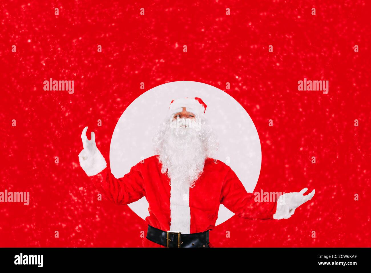 Santa claus open arms hi-res stock photography and images - Alamy