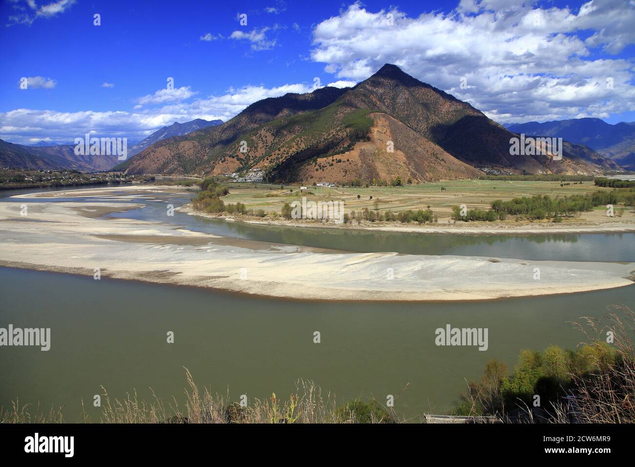 First bay of the lijiang river hi-res stock photography and images - Alamy