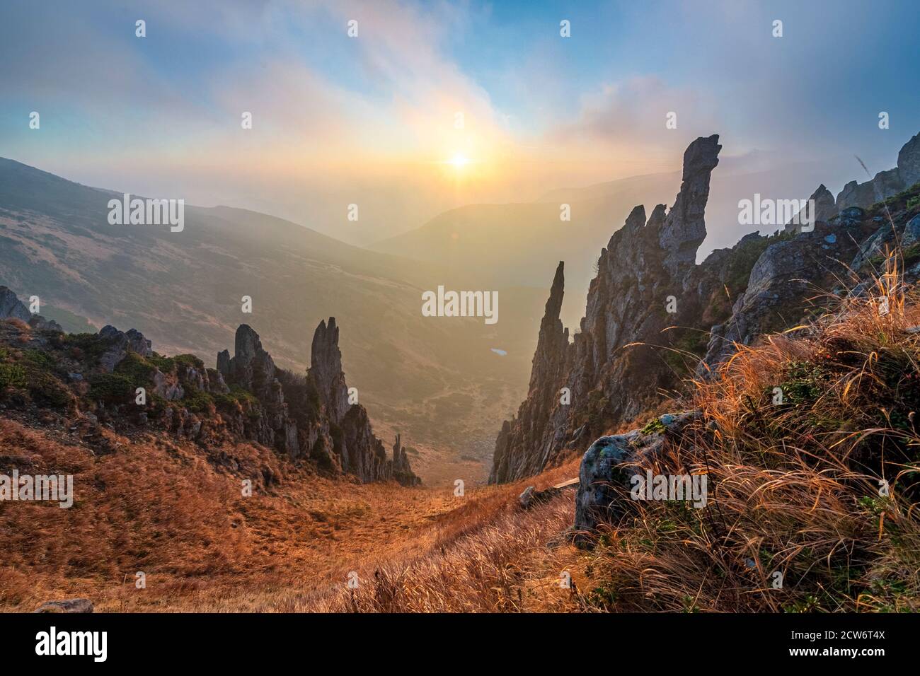 Sharp rocks hi-res stock photography and images - Alamy