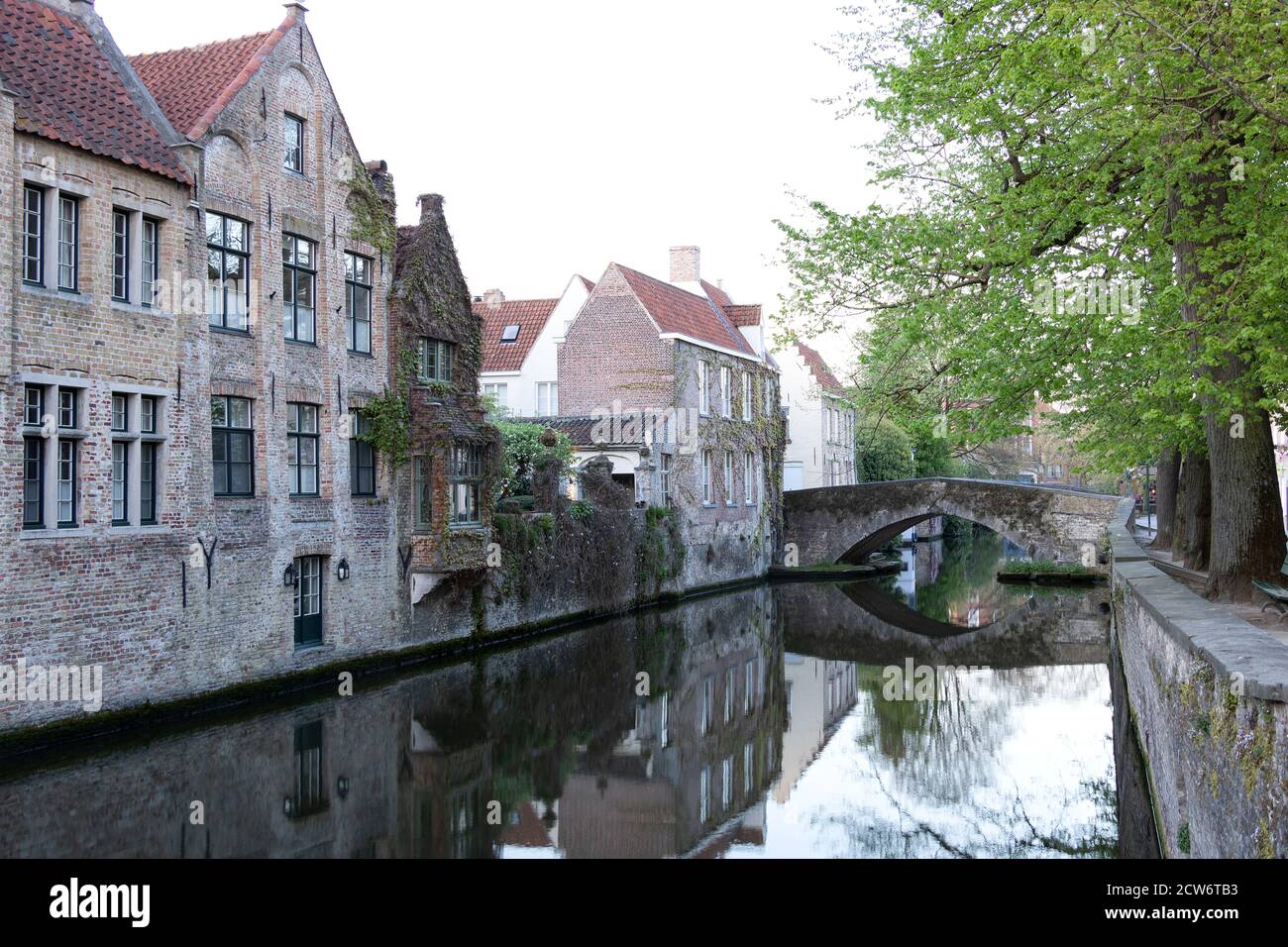 Spring in bruges hi-res stock photography and images - Alamy