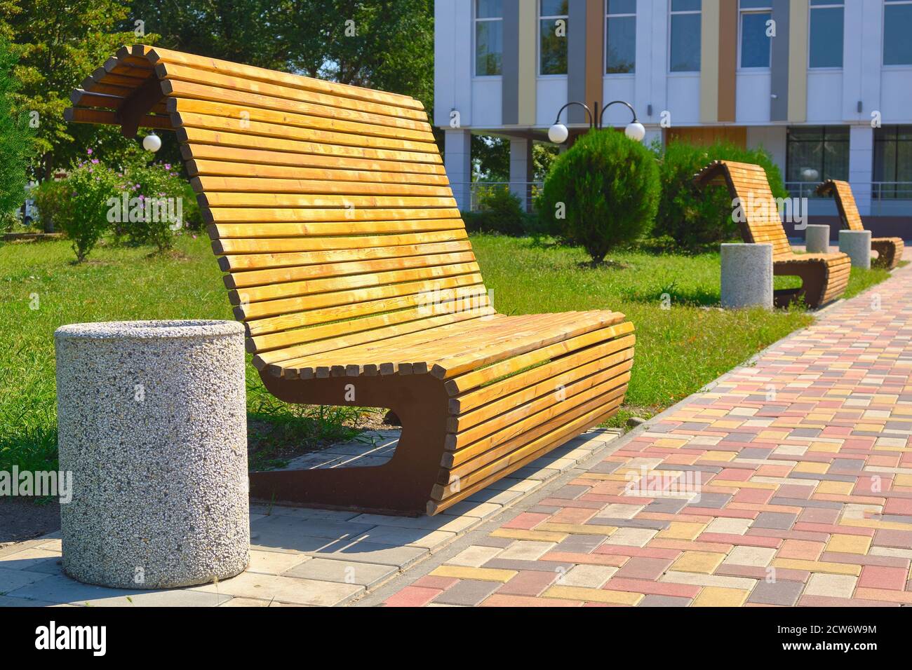 High backed modern chair hi-res stock photography and images - Alamy