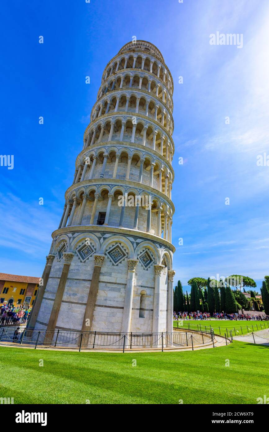 Pisa Cathedral (Duomo di Pisa) with Leaning Tower of Pisa on Piazza dei ...