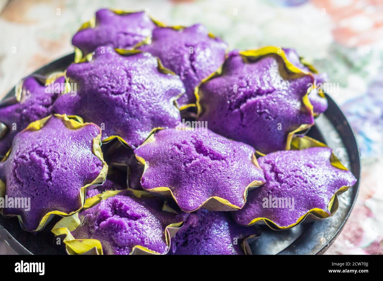 Preparing rice cakes in Talisay City, Cebu Stock Photo - Alamy