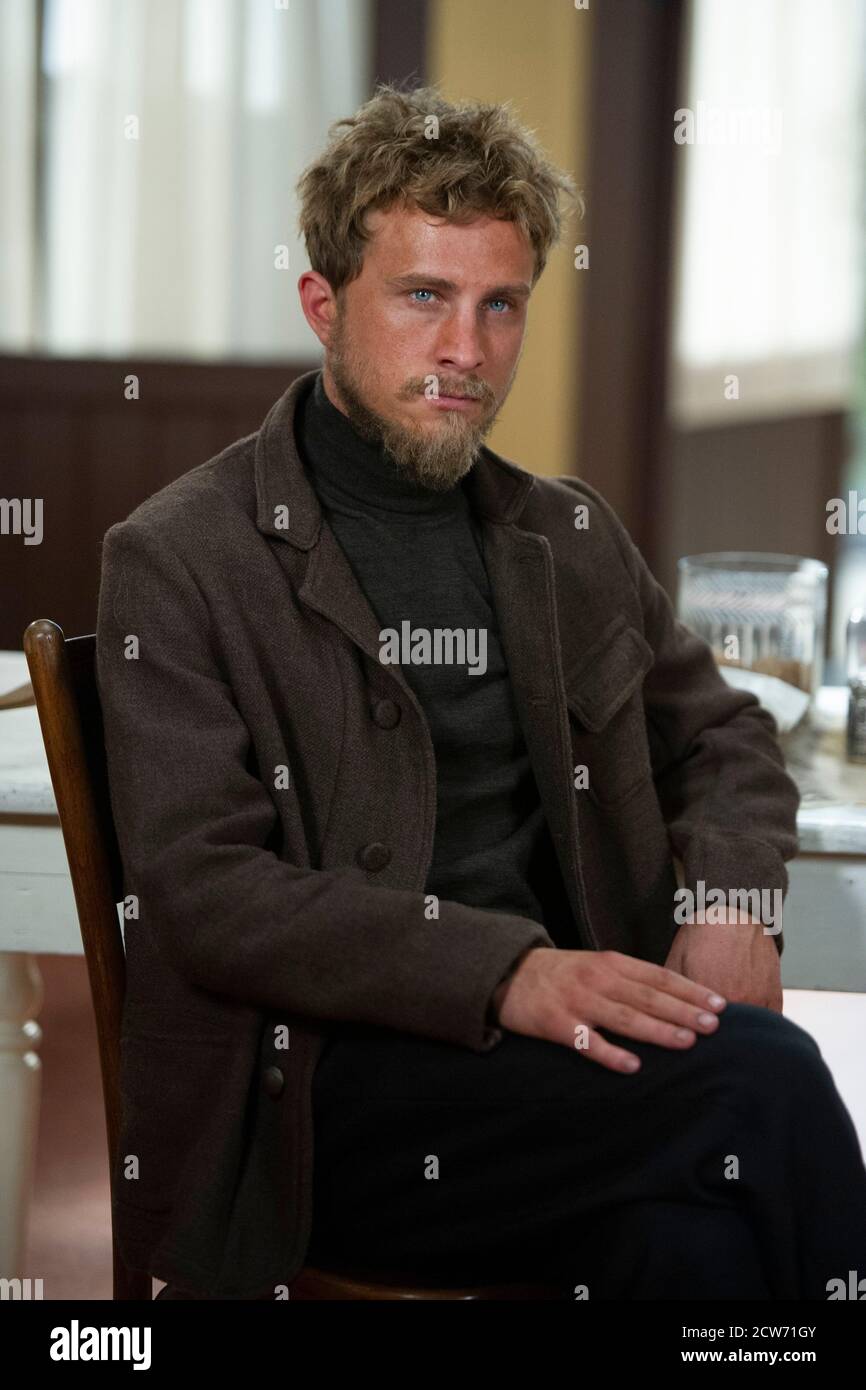 Cologne, Deutschland. 24th Sep, 2020. Max HUBACHER, actor, portrait ...