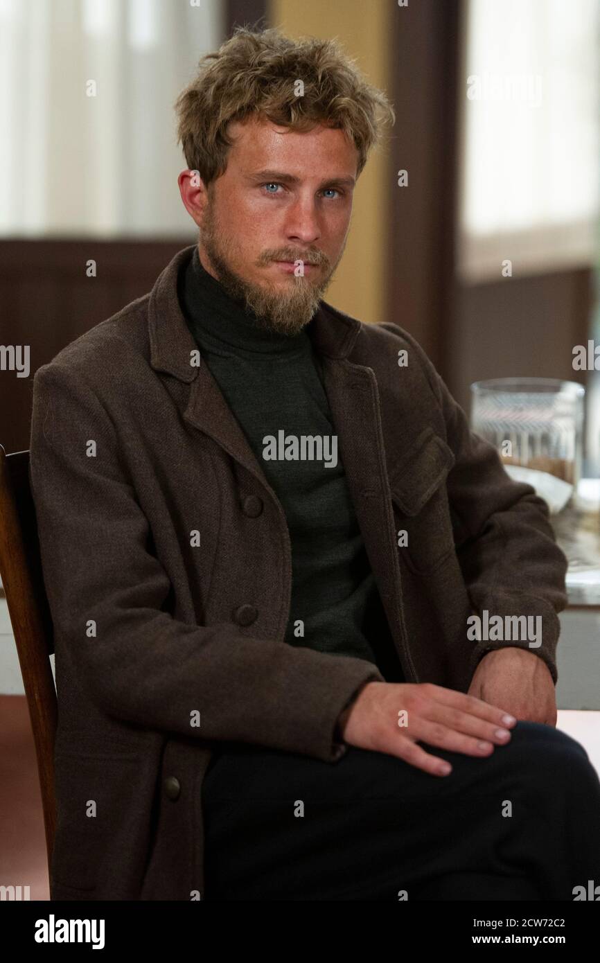 Cologne, Deutschland. 24th Sep, 2020. Max HUBACHER, actor, portrait ...