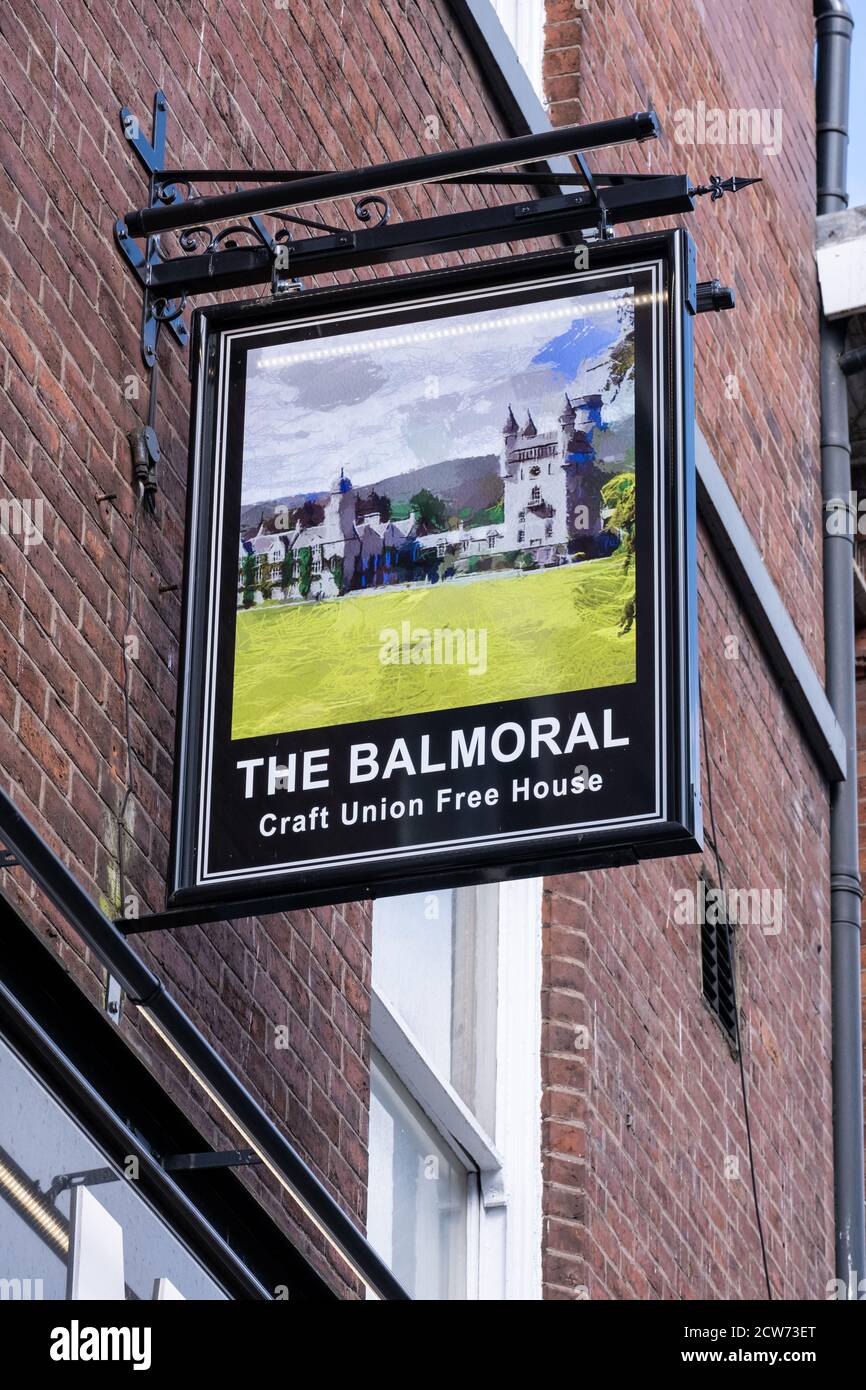 Balmoral castle exterior hi-res stock photography and images - Alamy