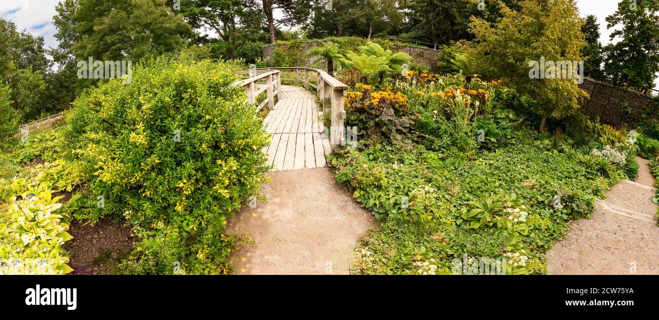 Natural garden landscapes as backdrops Stock Photo - Alamy