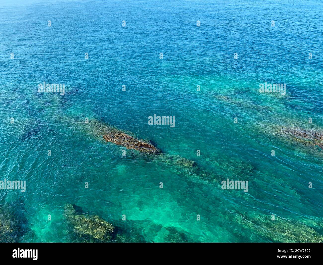 Emerald green sea water texture hi-res stock photography and images - Alamy
