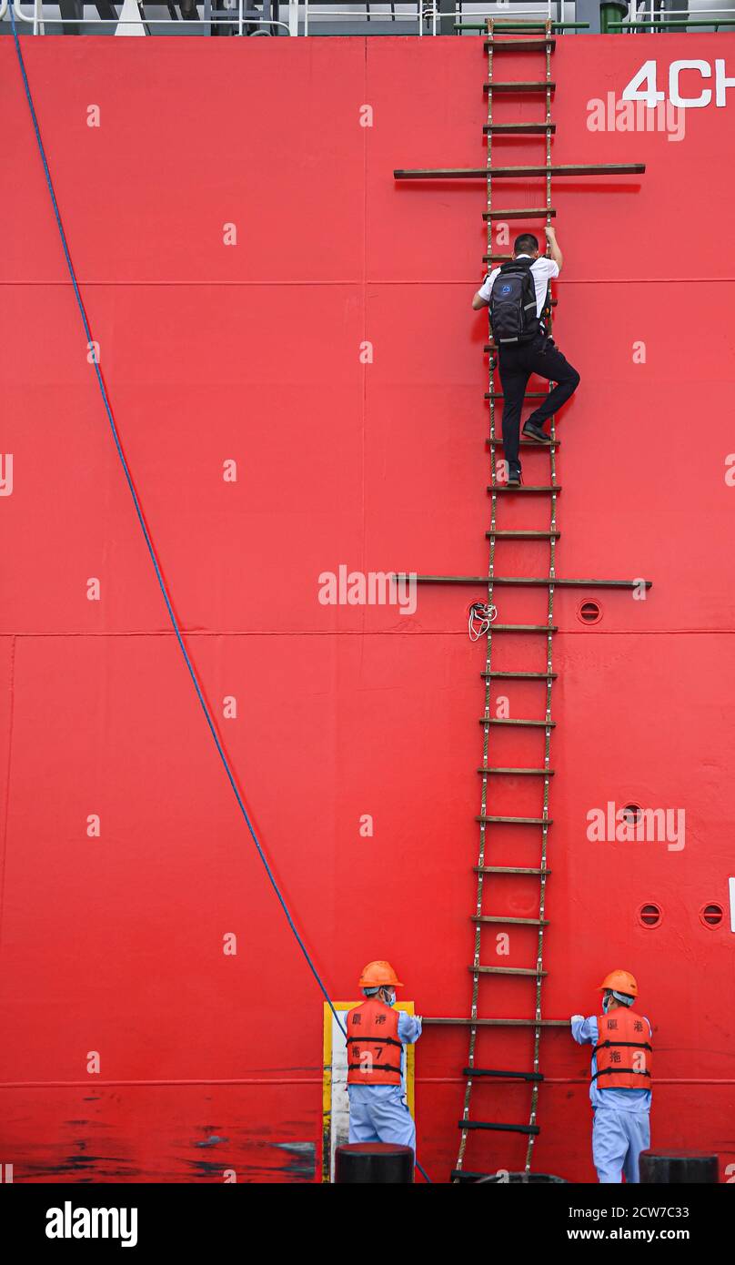 Ships ladder hi-res stock photography and images - Alamy
