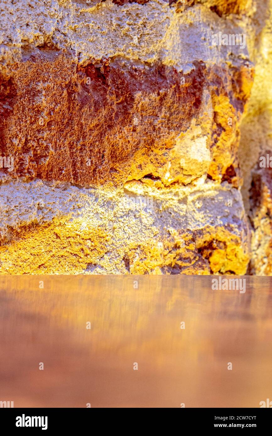 Burnt brick hi-res stock photography and images - Alamy