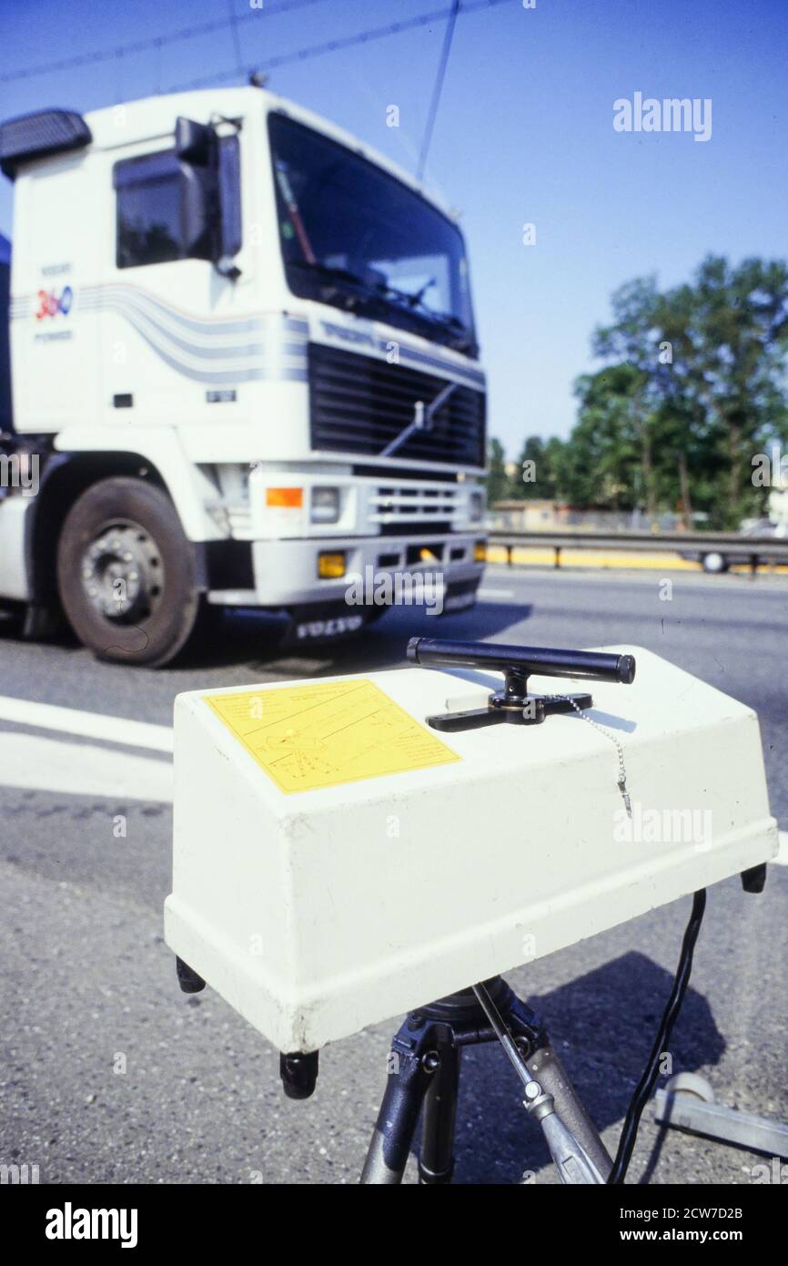 Control de vitesse hi-res stock photography and images - Alamy