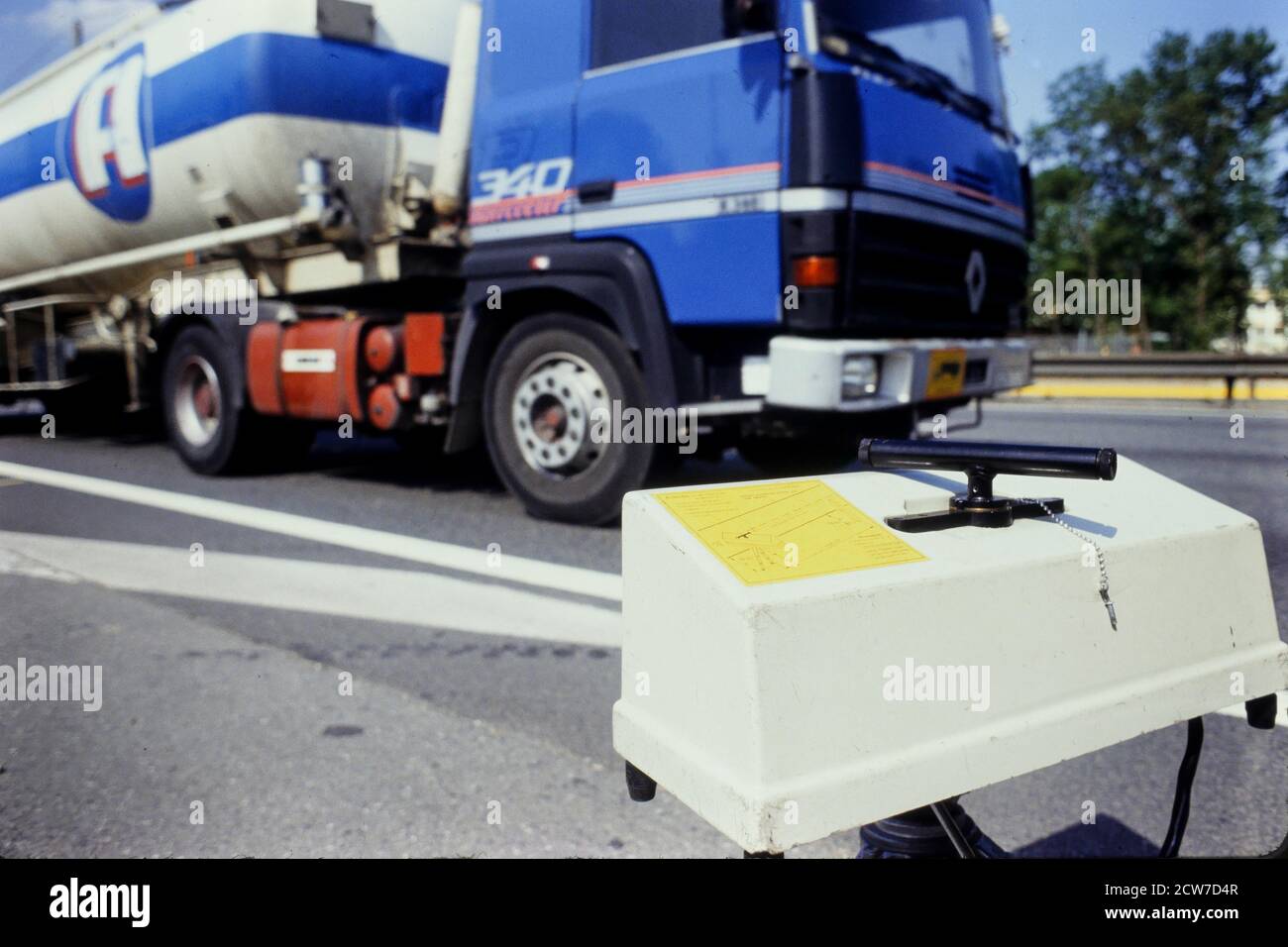 Control de vitesse hi-res stock photography and images - Alamy