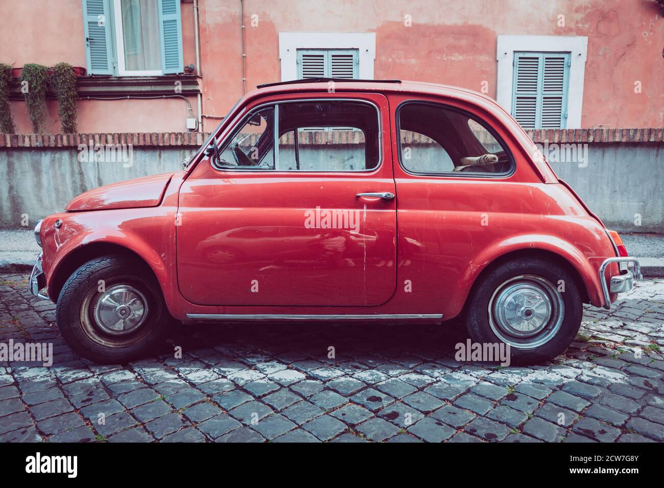 Wheel fiat 500 italy hi-res stock photography and images - Alamy