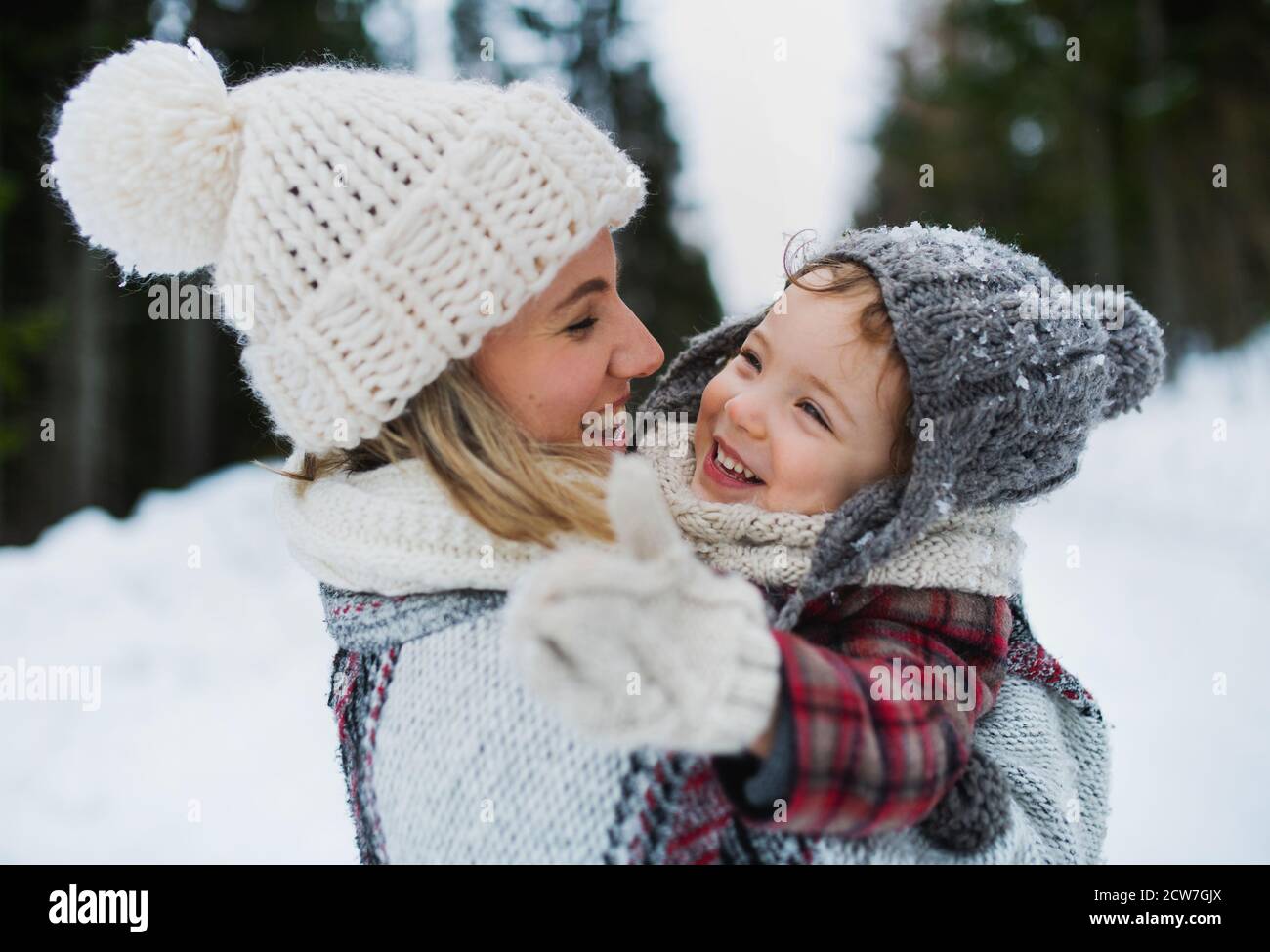 Kids laughing winter hi-res stock photography and images - Alamy