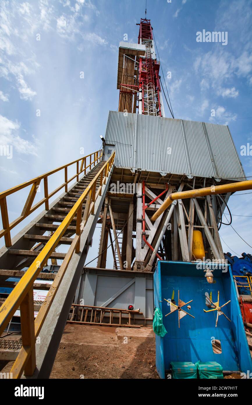 No one to control petroleum equipment hi-res stock photography and ...