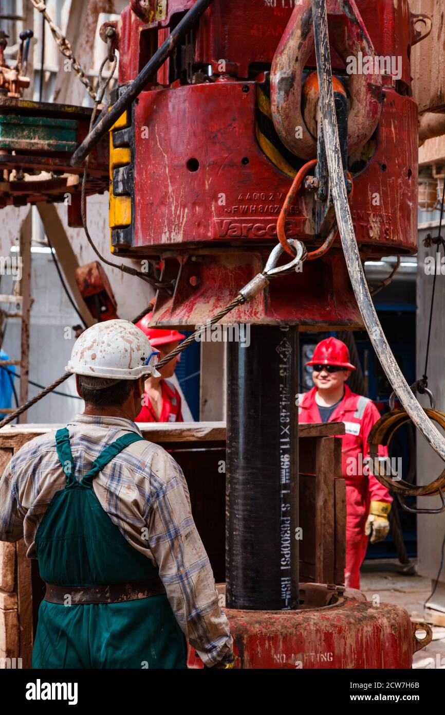 Steel hoist hi-res stock photography and images - Alamy