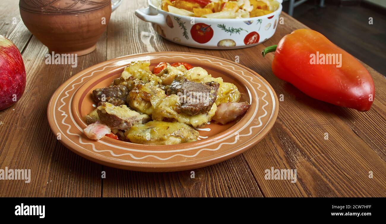Mchemsho - Tanzanian Cuisine, bananas, plantains and meat Stock Photo ...