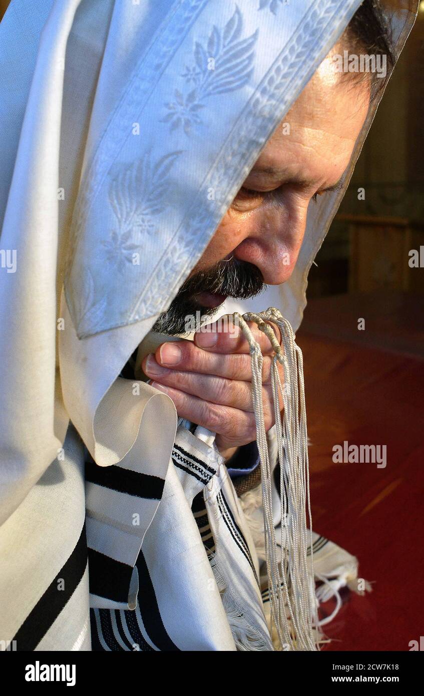 Tzitzits hi-res stock photography and images - Alamy