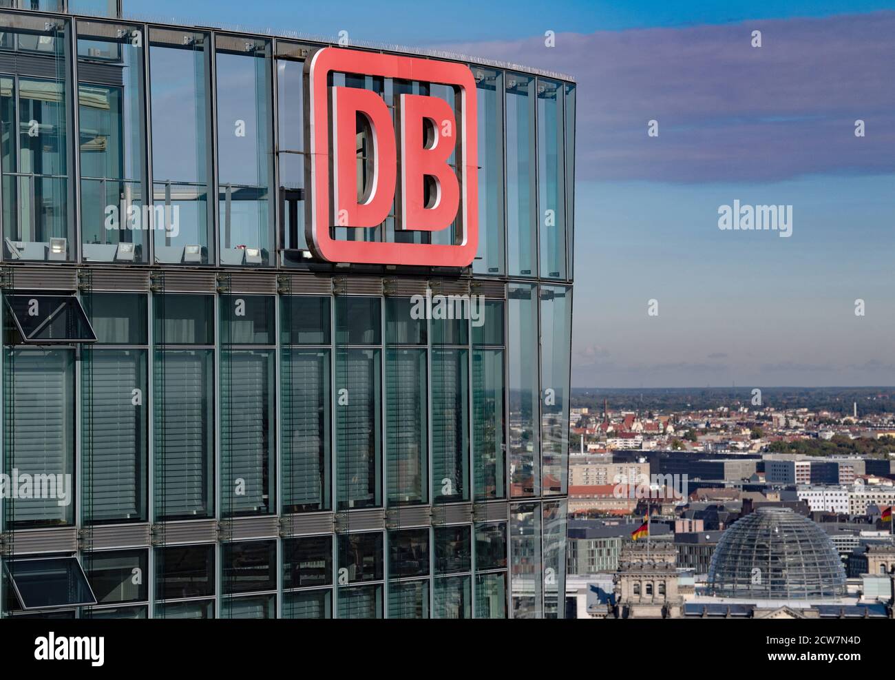 Berlin, Germany. 28th Sep, 2020. Blue skies can be seen over the ...