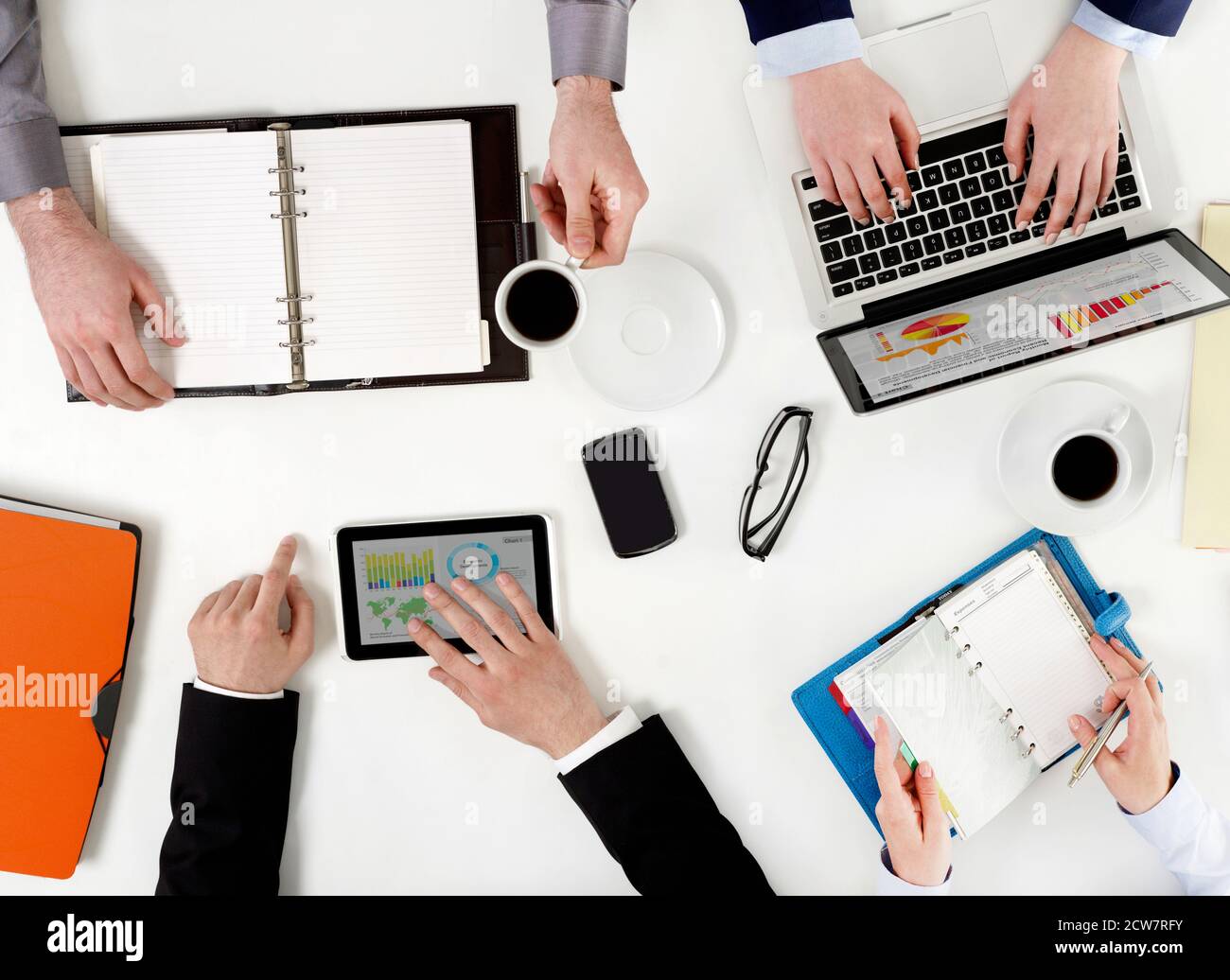 Office workers sitting table organizer hi-res stock photography and ...