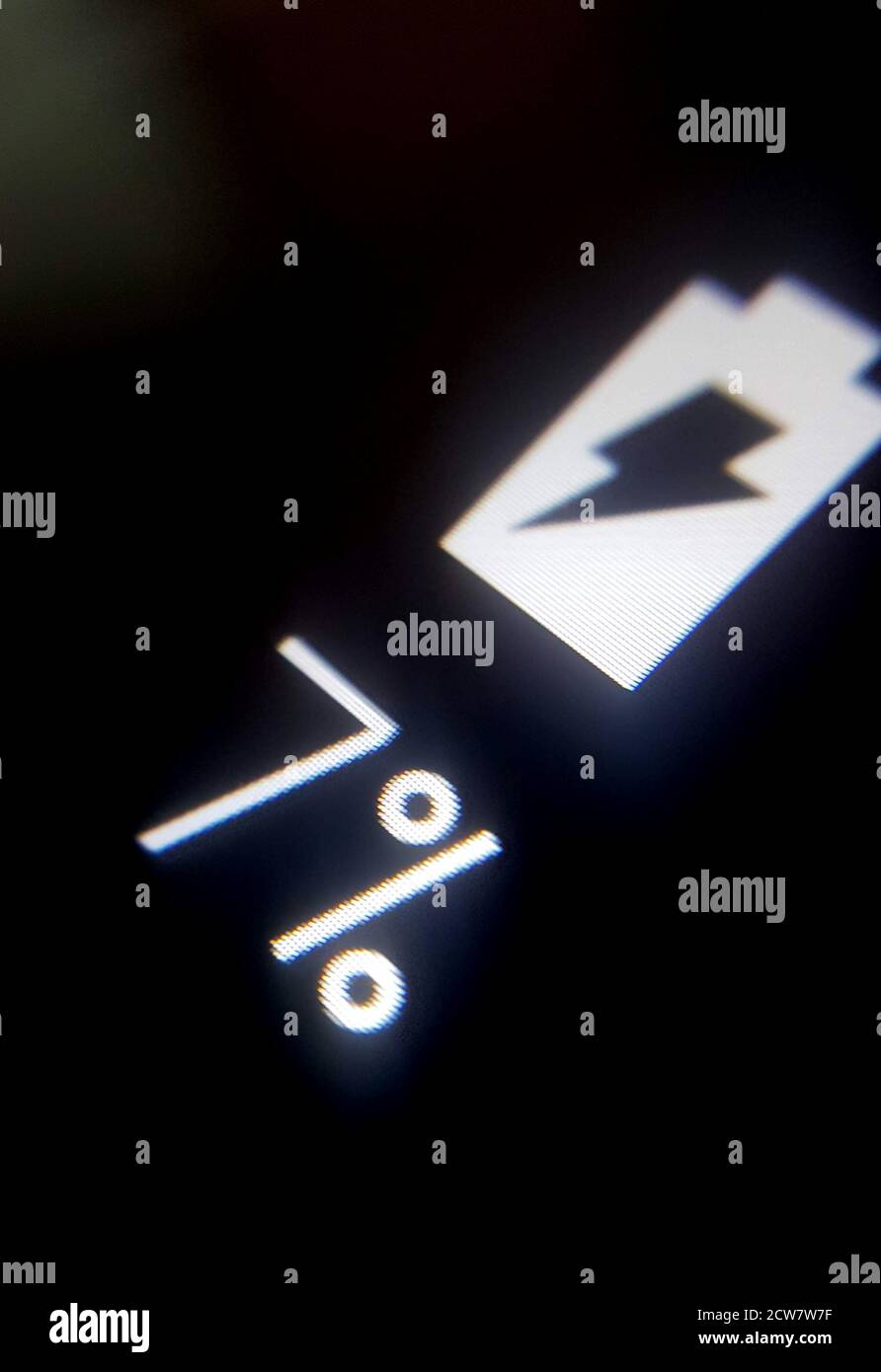 battery indicator level on a smartphone screen Stock Photo - Alamy