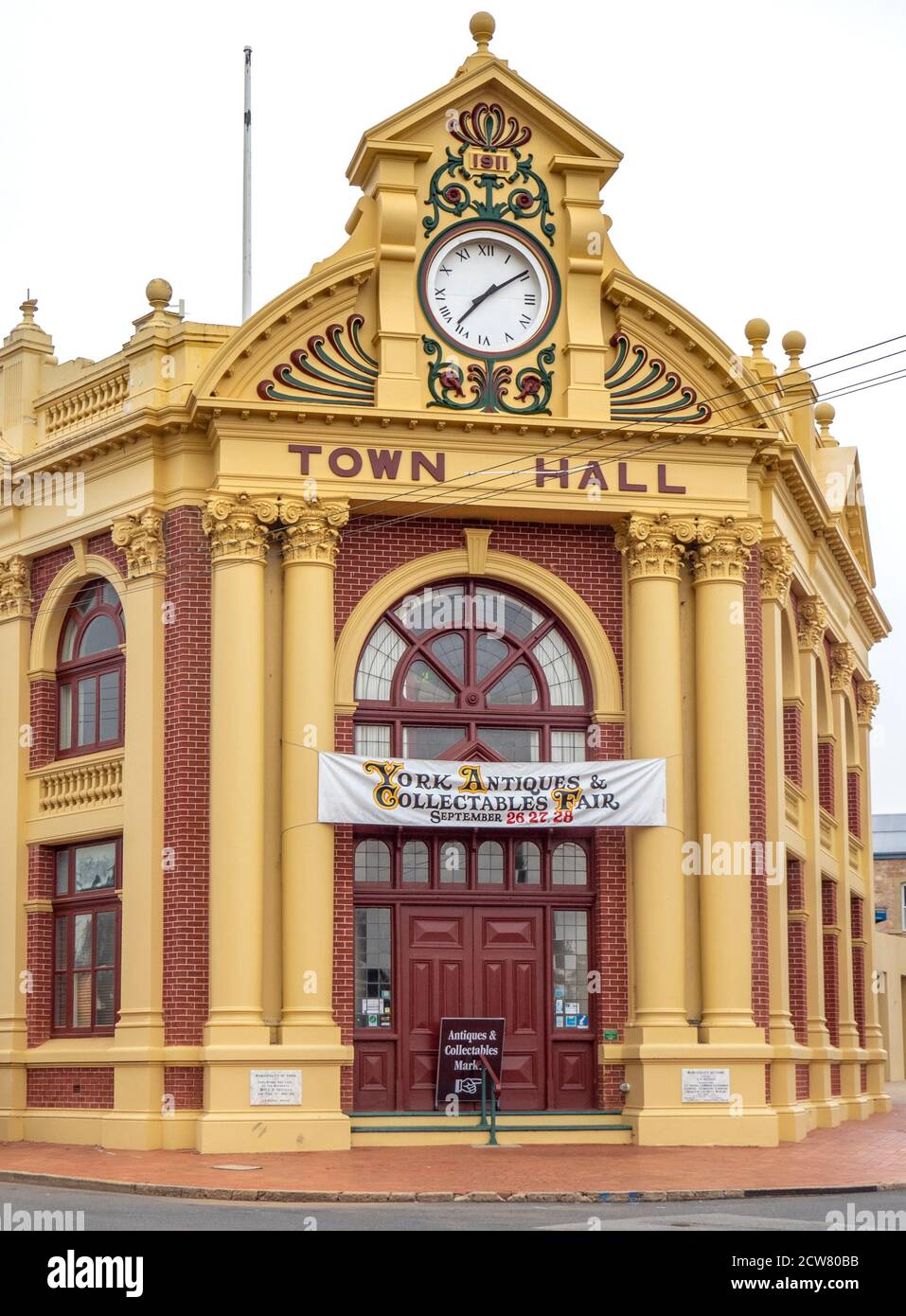 Town hall york western australia hi-res stock photography and images ...