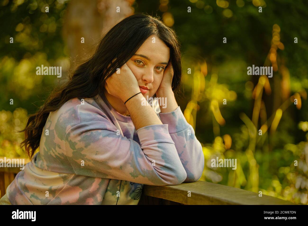 Female golden hour portrait hi-res stock photography and images - Alamy
