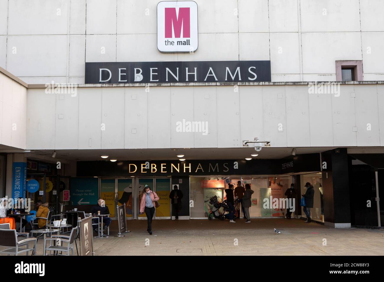 Blackburn town centre shopping centre hi-res stock photography and ...