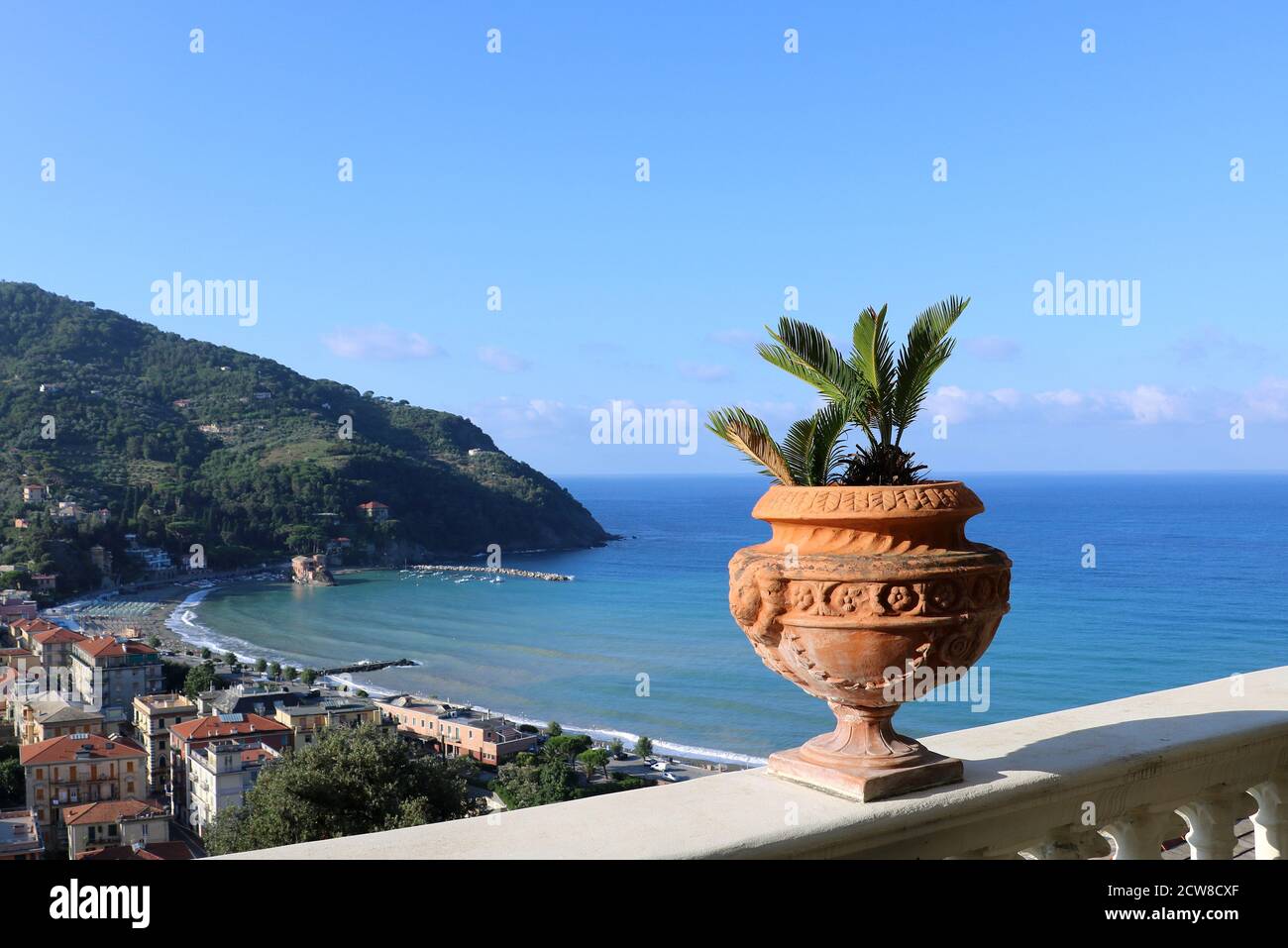 Mediterranean landscape hi-res stock photography and images - Alamy