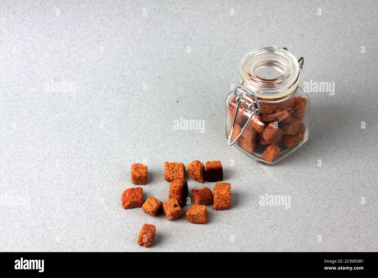 Dentils hi-res stock photography and images - Alamy