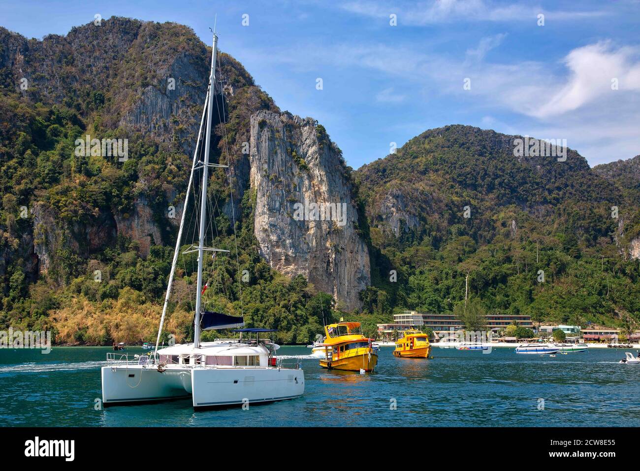 Motor yacht phi hi-res stock photography and images - Alamy