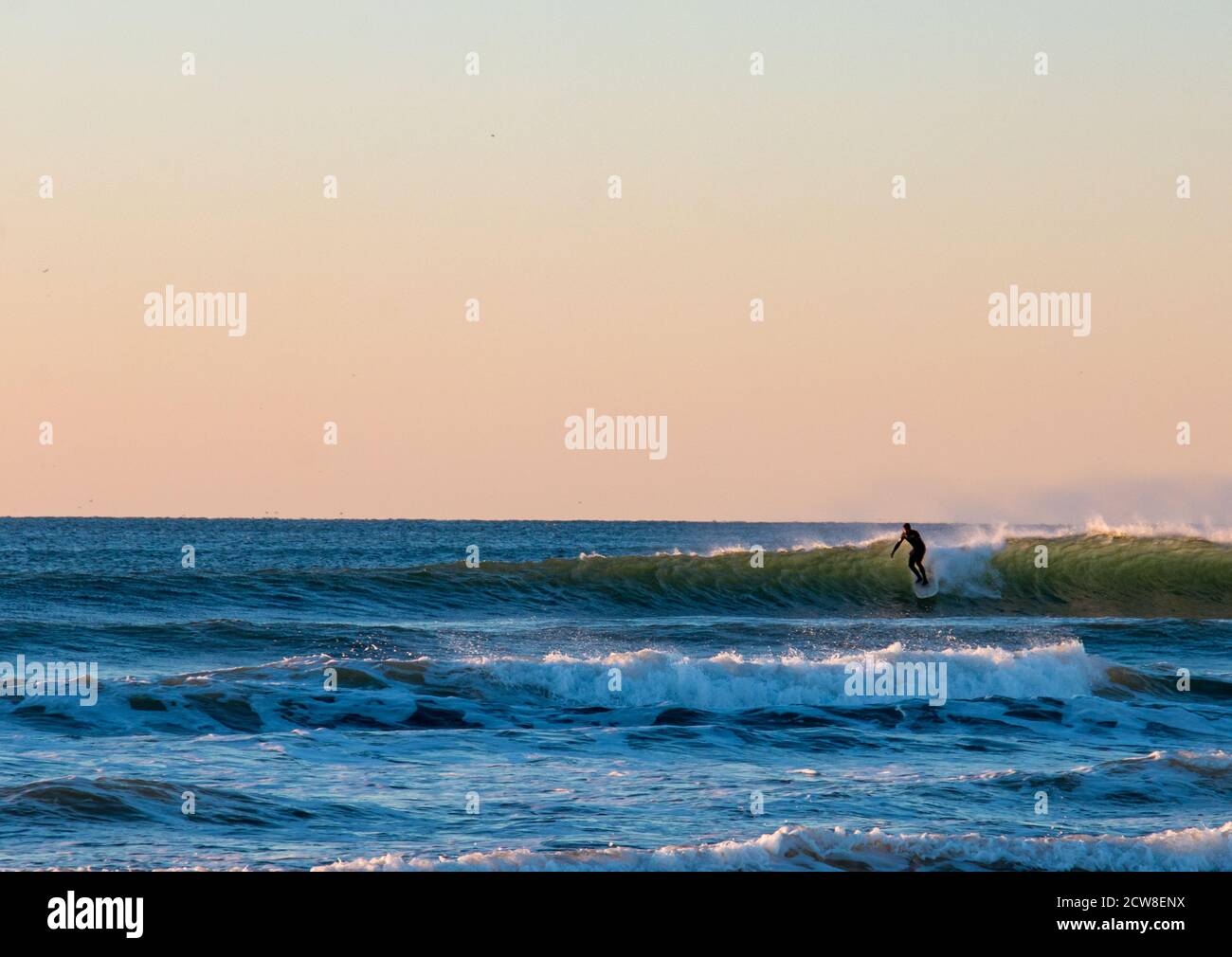Breaking the surf hi-res stock photography and images - Alamy