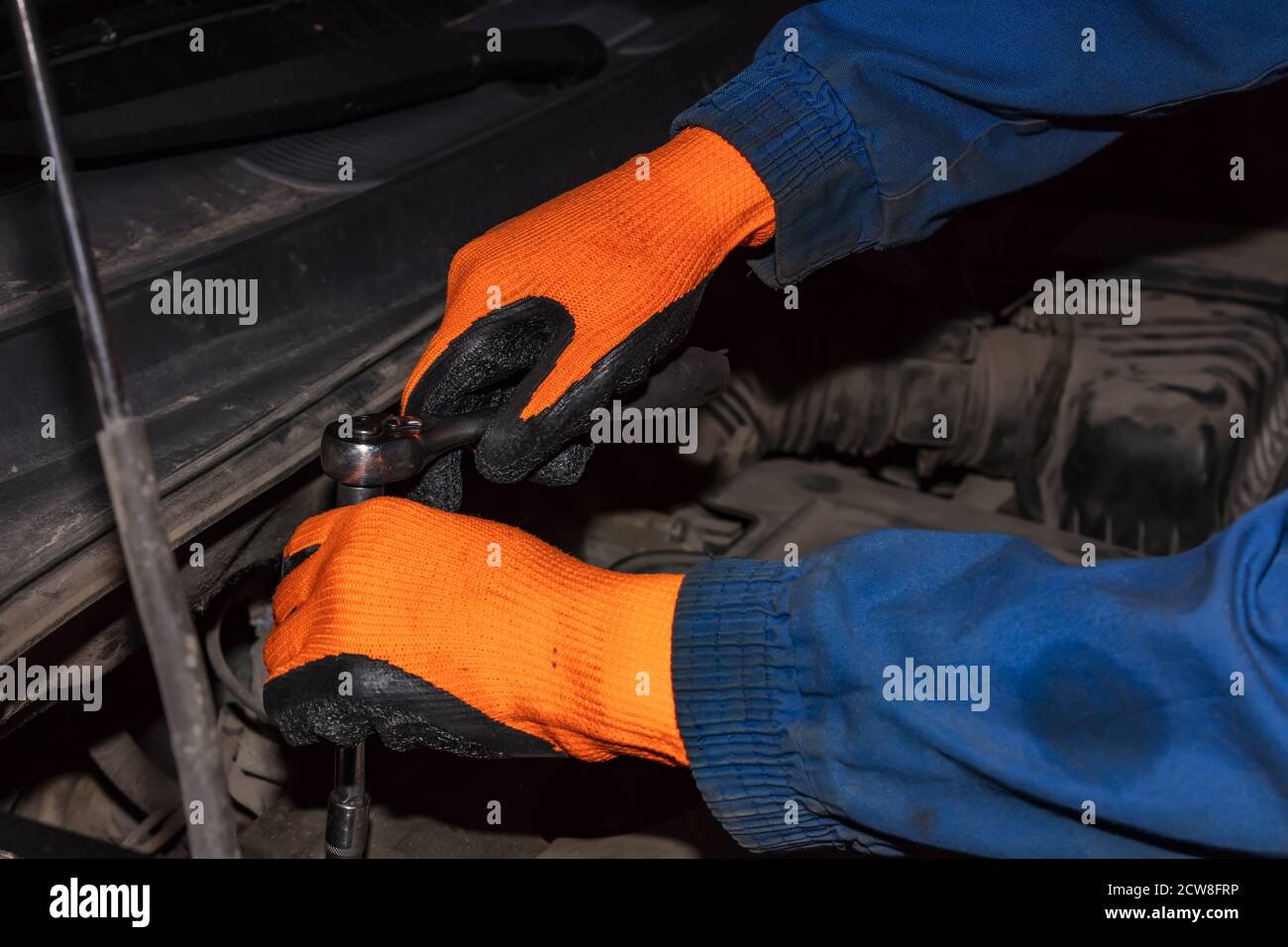 Hands covered motor oil hi-res stock photography and images - Alamy