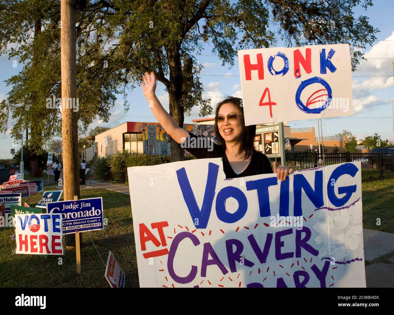 Encouraging people to vote hi-res stock photography and images - Alamy