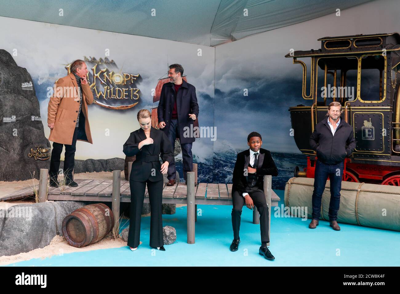Berlin, Germany. 27th Sep, 2020. Uwe Ochsenknecht (l-r), Sonja Gerhardt ...