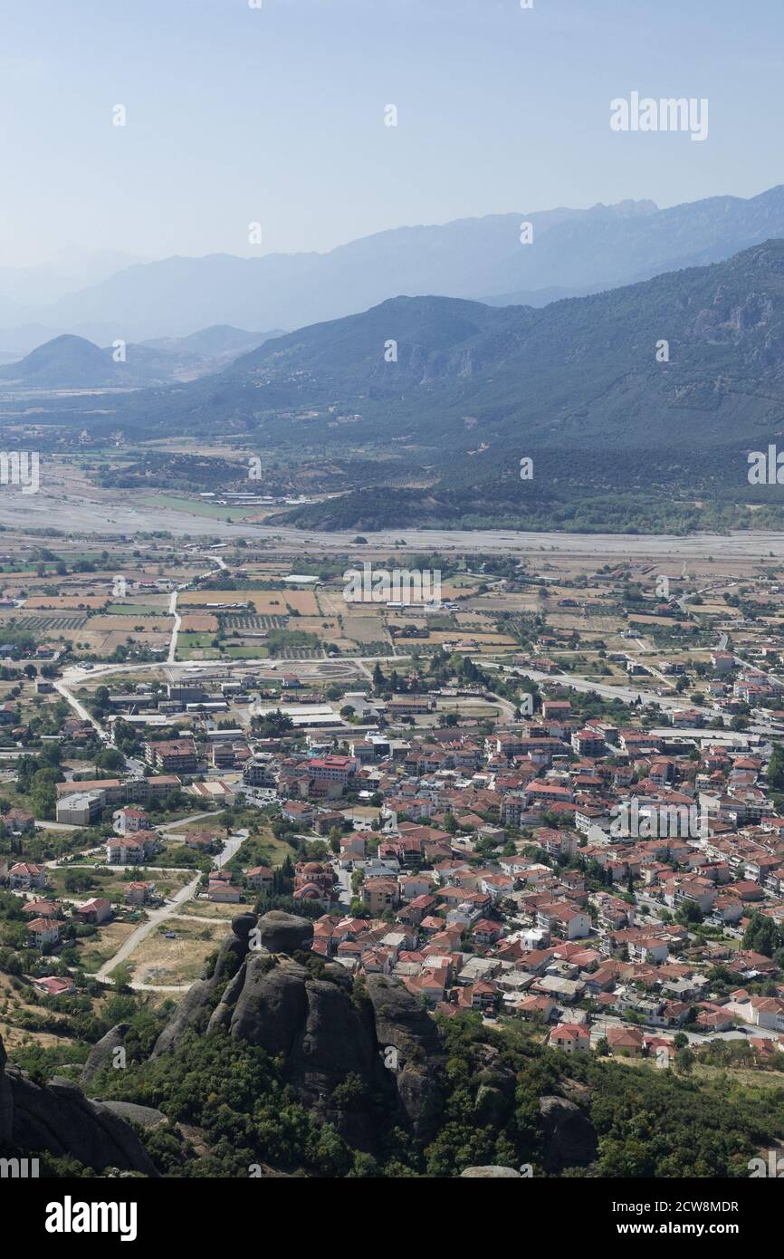 Greek city famous meteora hi-res stock photography and images - Alamy