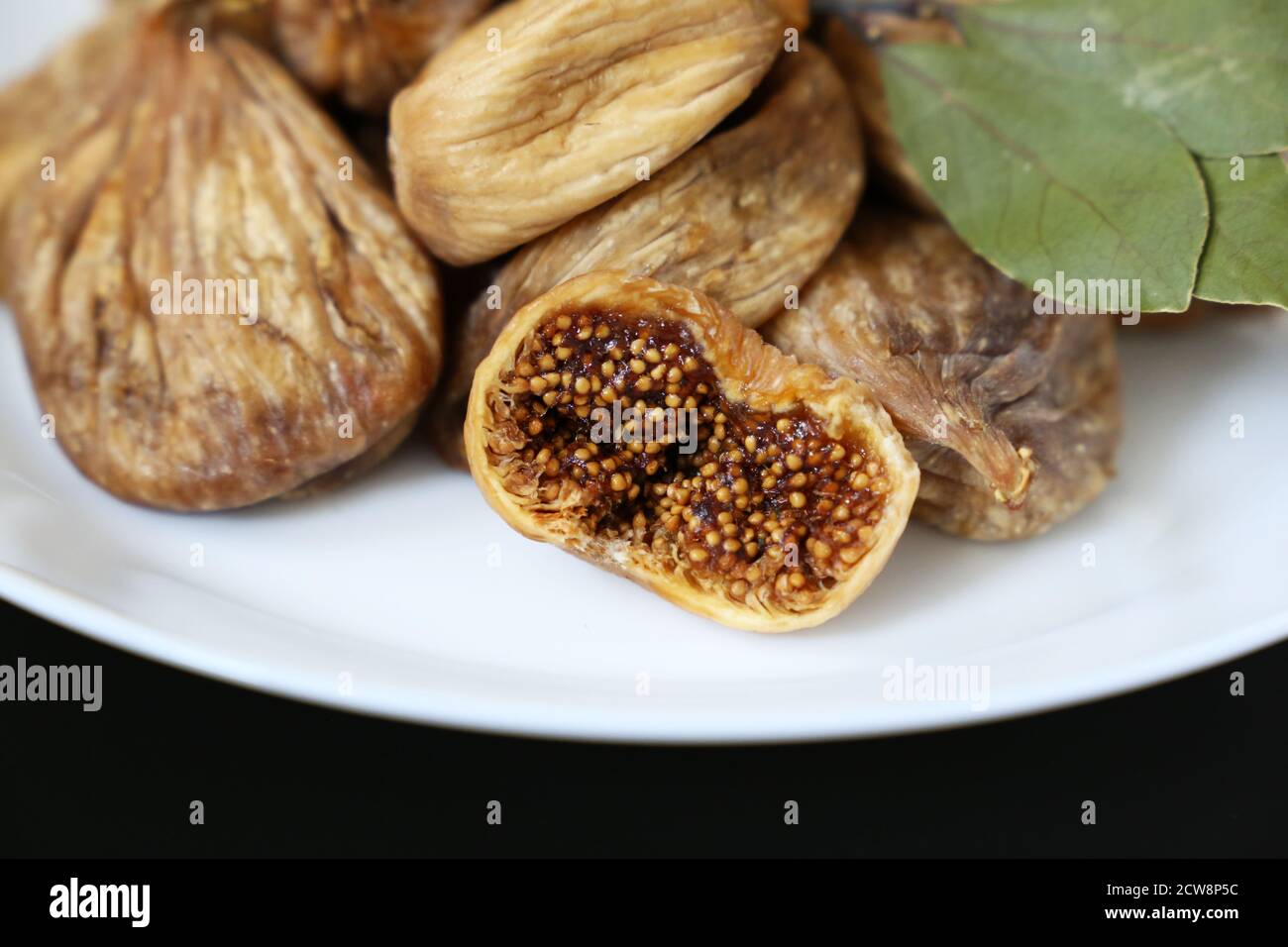 Figs with seeds hi-res stock photography and images - Alamy