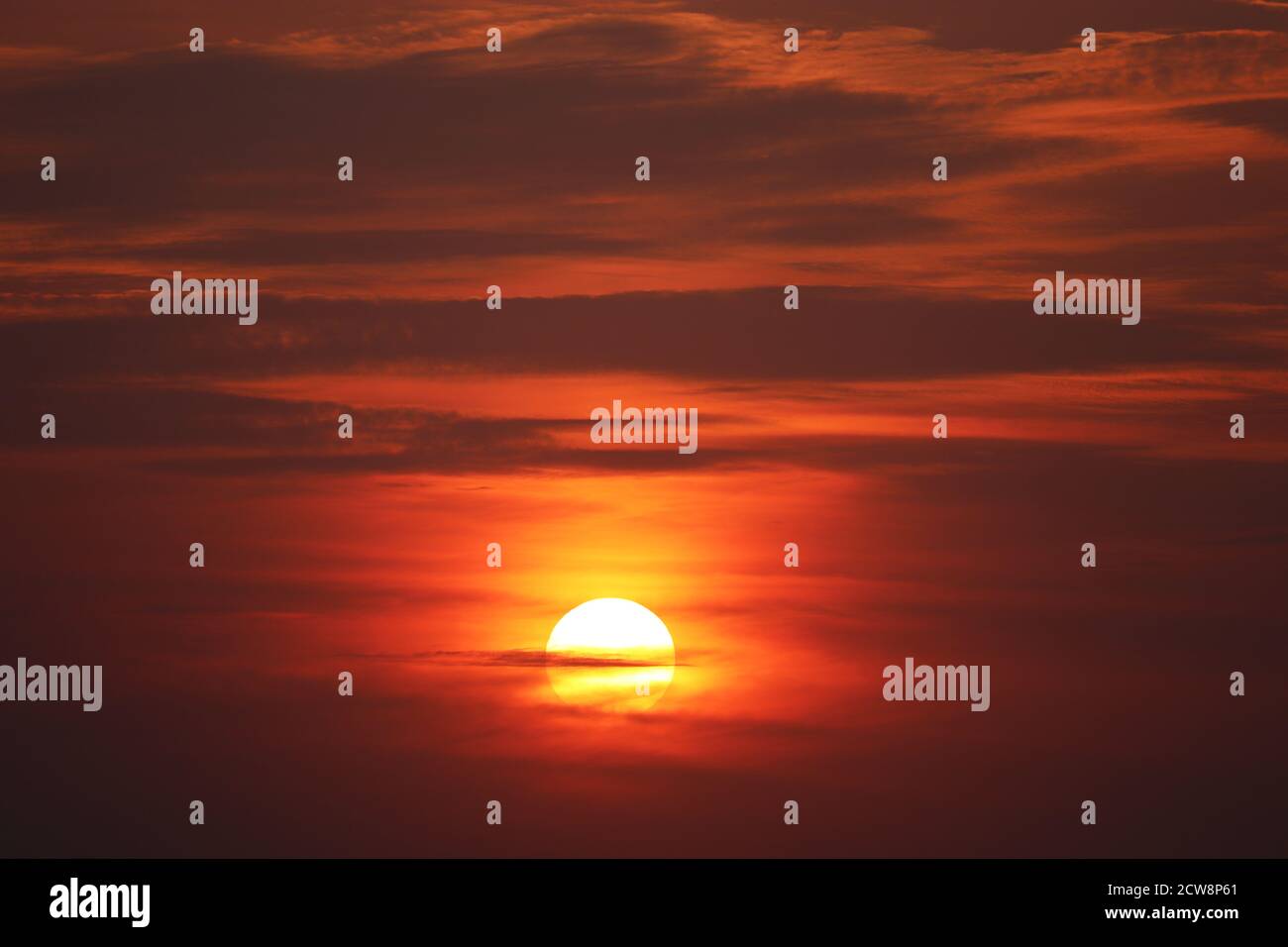 Storm sky orange hi-res stock photography and images - Alamy